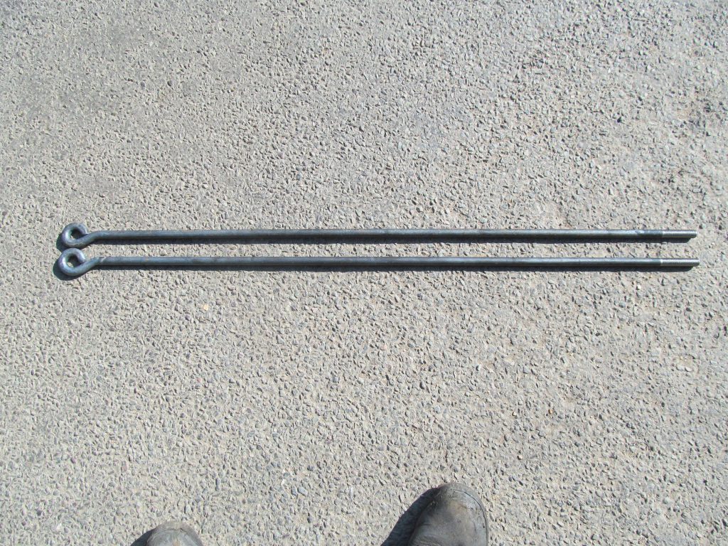 Retaining bars - Forged Ironmongery